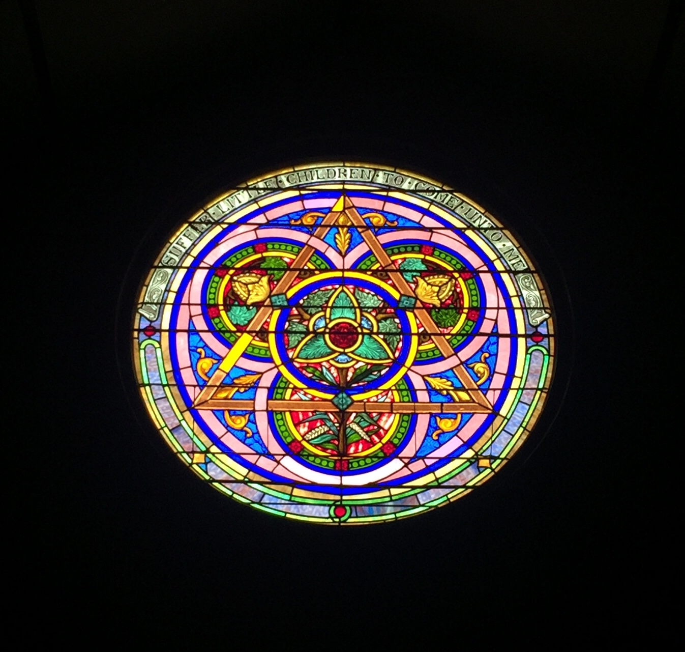 trinity-round-stained-glass | JanBeek